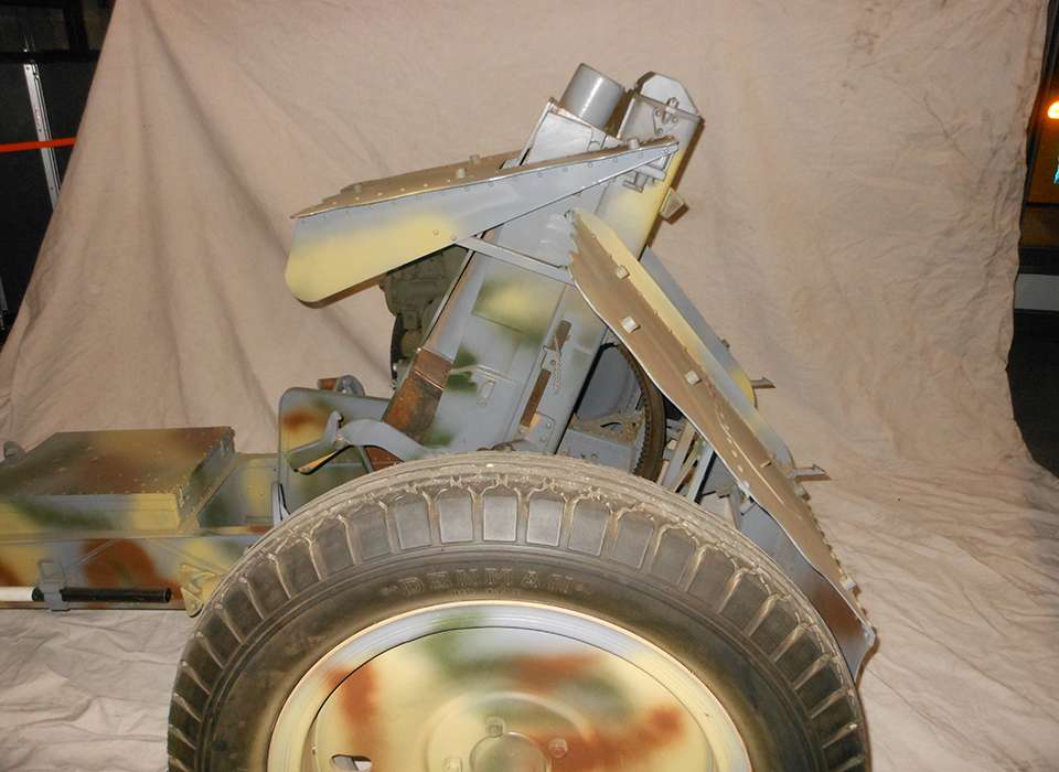 SHOP TALK: Painting the German le IG 18 75mm Infantry Support Gun | The National WWII Museum ...
